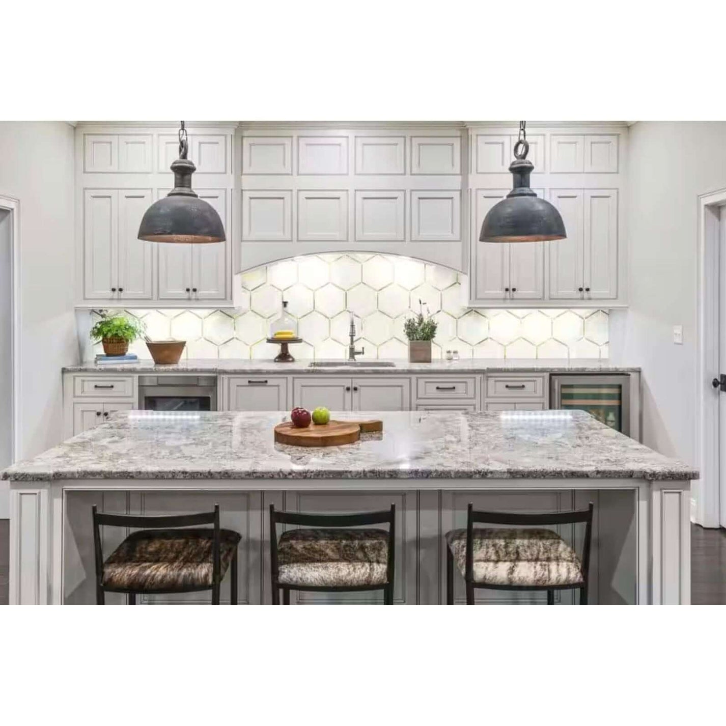 MSI Medici Gold Pattern Backsplash Tile - Hey Tiles